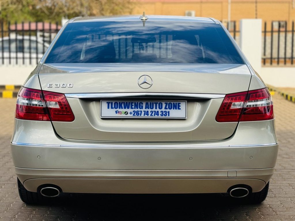 2009 MERCEDES BENZ E300 AVANTGARDE - Tlokweng Auto Zone
